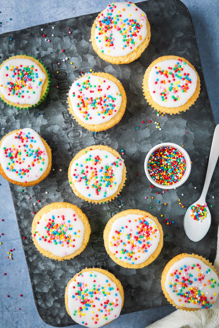 Light And Fluffy Fairy Cakes - Mrs Jones's Kitchen